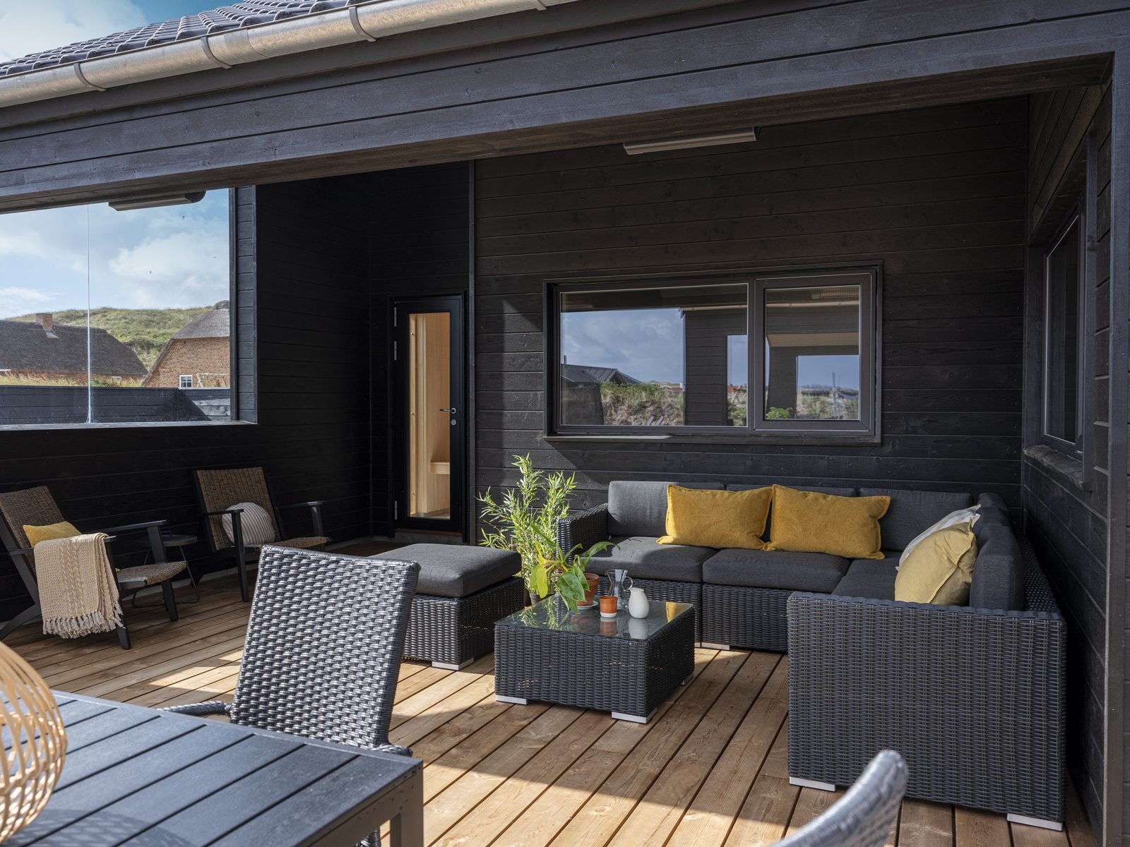 Find inspiration til dit Aqua+ poolhus! Se fotos af poolhuse her